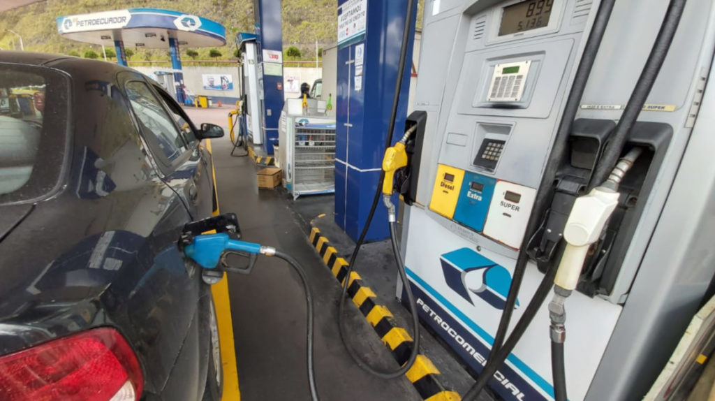 El precio sugerido de gasolina Súper sube a USD 3,98 en marzo de 2022