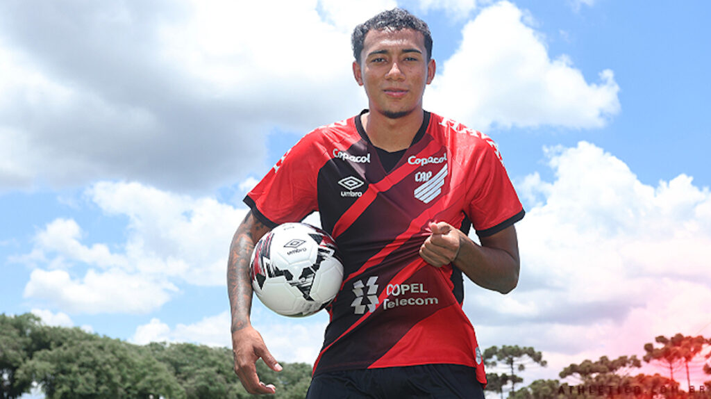 El ecuatoriano Bryan García se suma al Athletico Paranaense