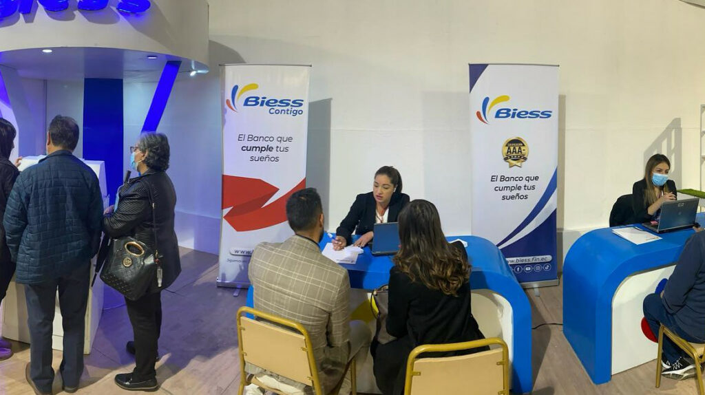 Disputa entre Biess y Seguros Sucre por deuda de USD 80 millones