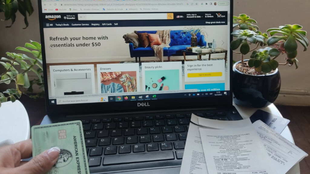 ¿A quién beneficia la rebaja del Impuesto a la Salida de Divisas?