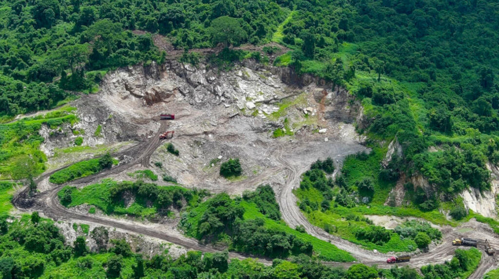 Cerro Blanco, reserva de Guayaquil acechada por la deforestación