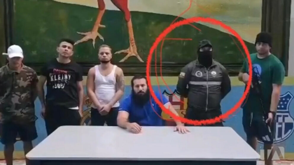 ¿Quién es el oficial de la Policía del video de alias 'Fito'?