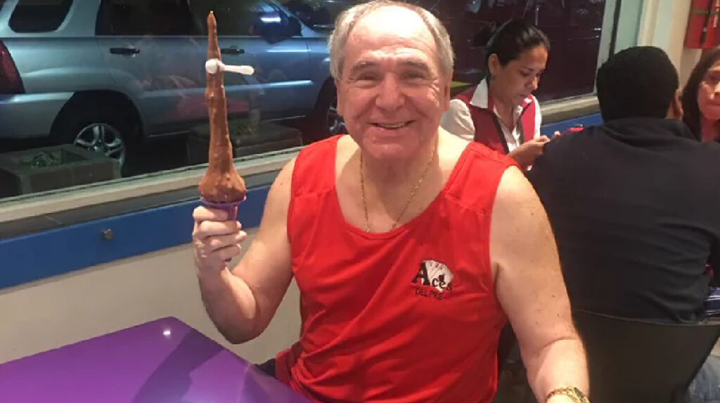 Abdalá Bucaram inaugura 'La Guatita del loco' en Guayaquil