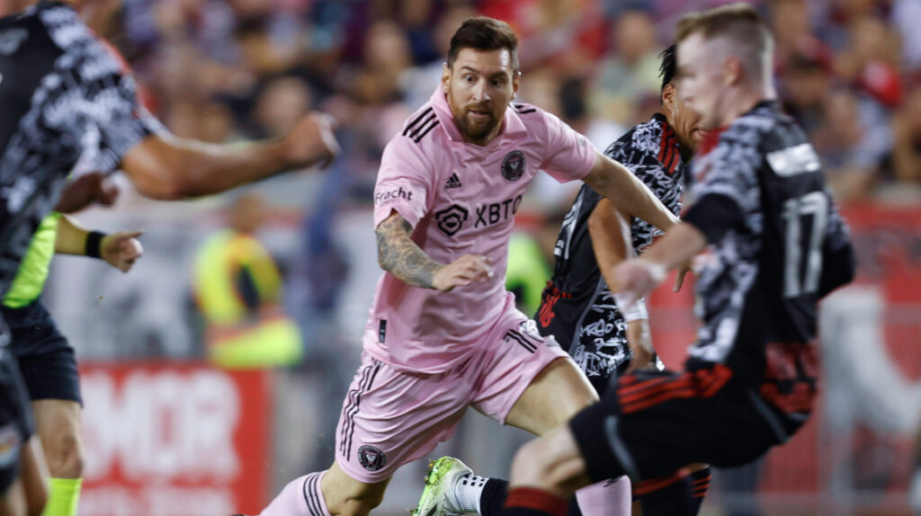 Inter Miami gana a New York y Messi debuta con gol en la MLS