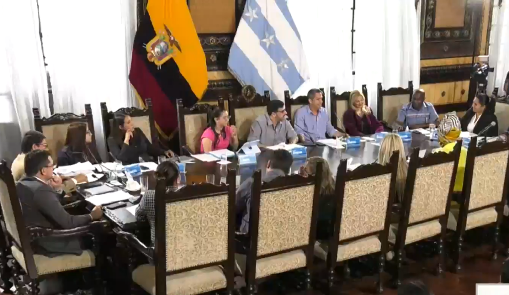 Aquiles Alvarez a Soledad Diab: “Usted me llama más que mi mujer”