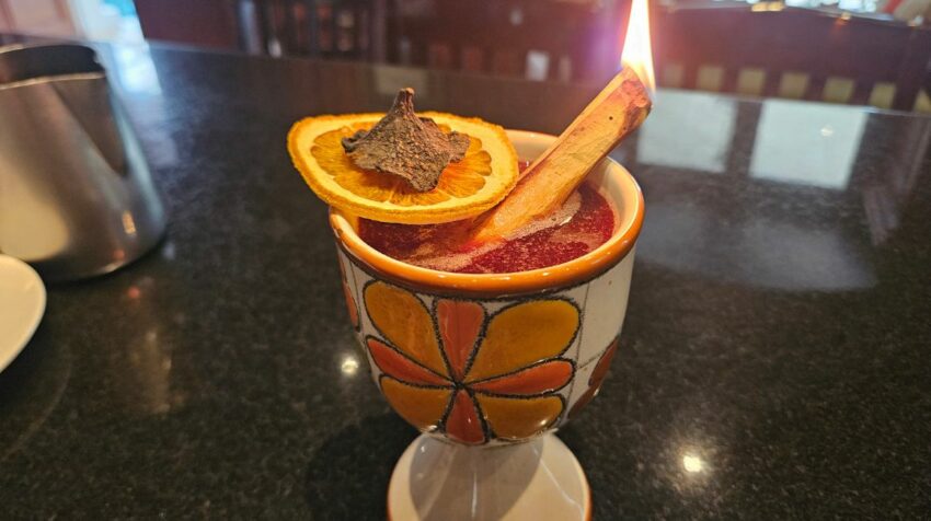 Recetas para hacer canelazo, del básico al 'gourmet' de Casa Gangotena