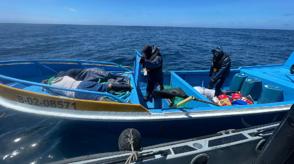 La Armada vuelve a decomisar droga en las costas de Manta