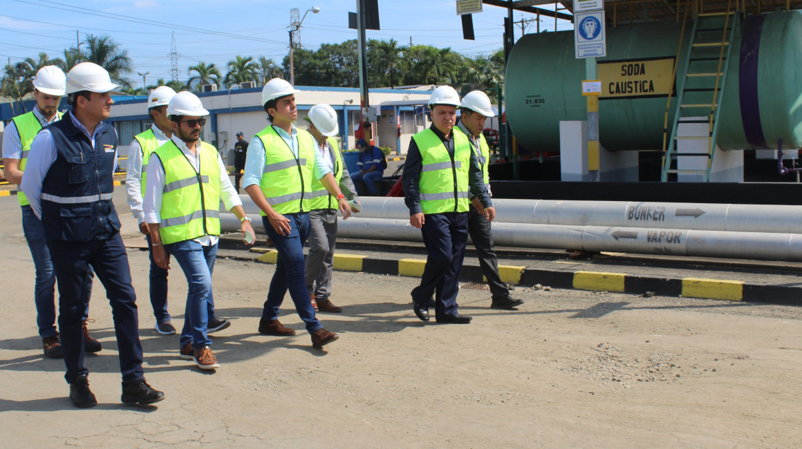 Celec trabaja en un sistema de almacenamiento de energía eléctrica en ...